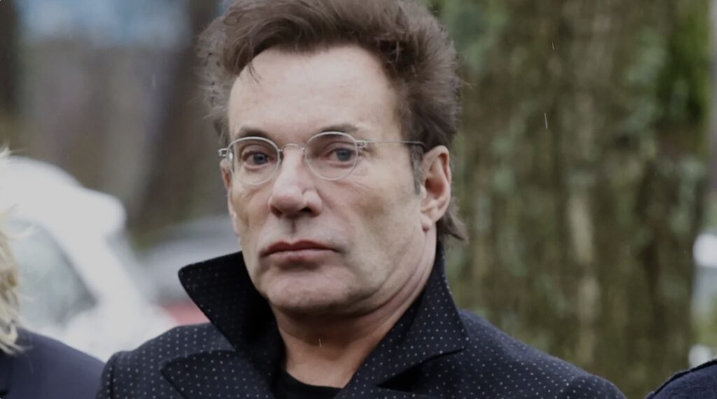 Wat Gerard Joling doet na gevecht op het podium zorgt voor vraagtekens ...